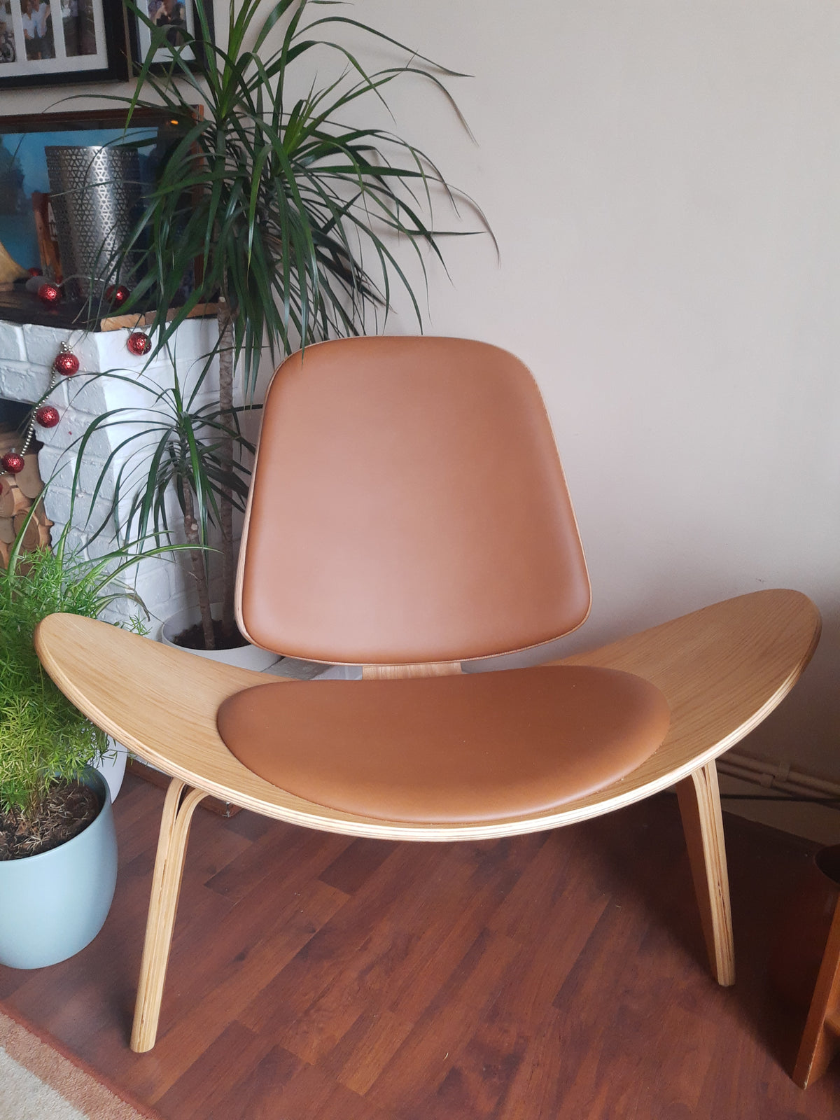Shell chair – LOT.co.uk