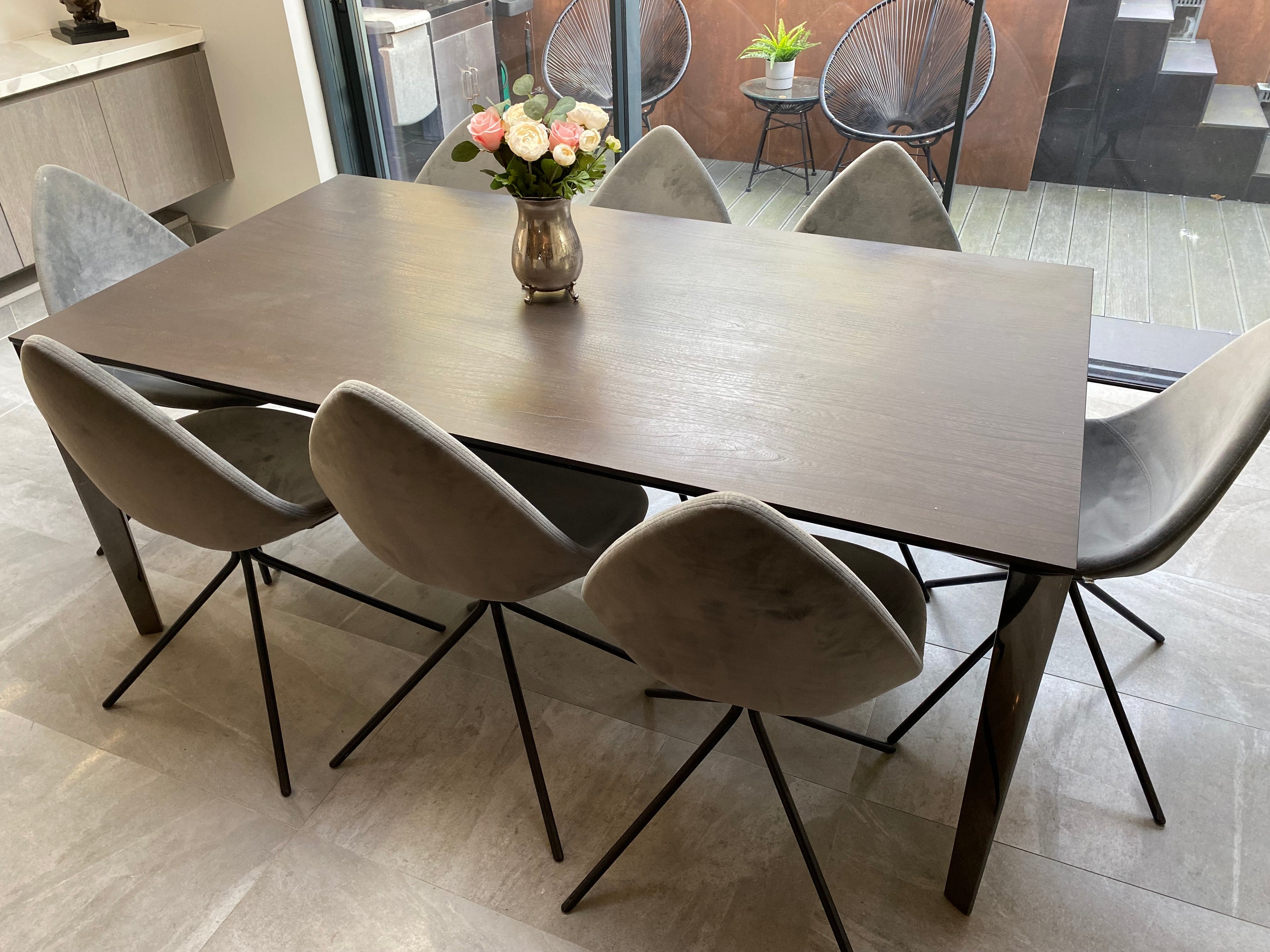 A Molteni & C Filigree Extendable Dining Table – LOT.co.uk