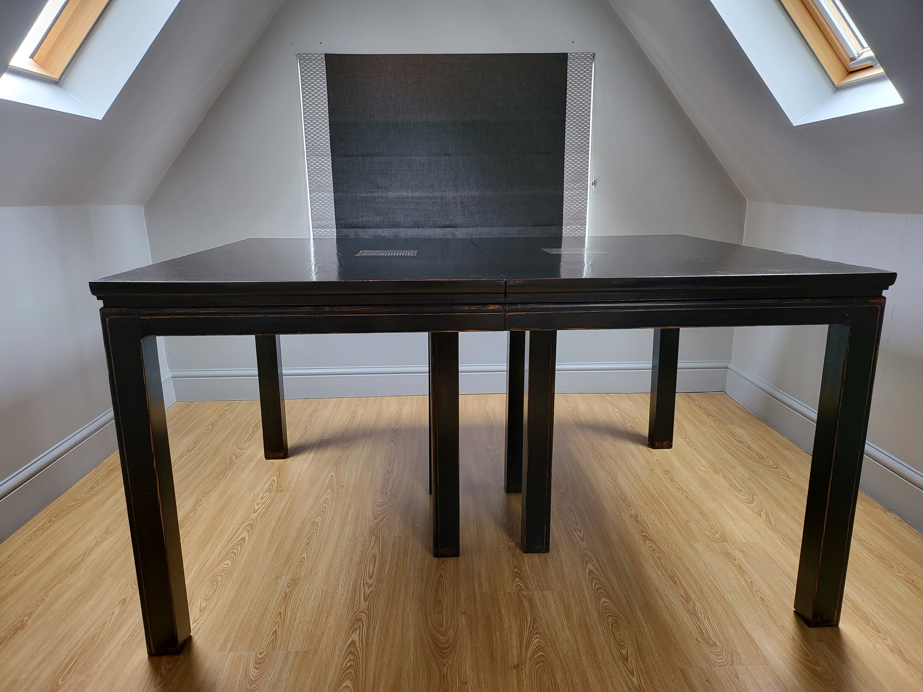 Lombok Canton extending dining table – LOT.co.uk